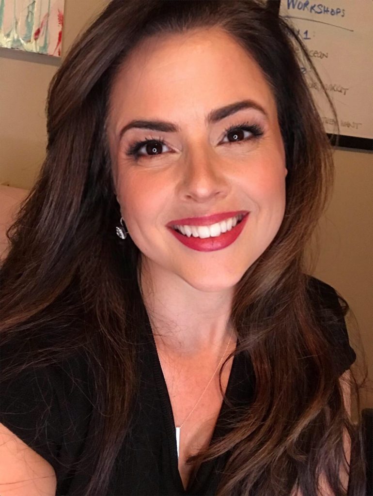 Design Thinking for Graph Data: Successful Graph-Powered Apps